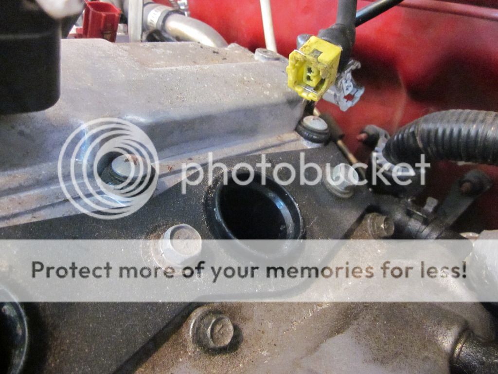 Valve Cover Grommets - Nissan Forum | Nissan Forums